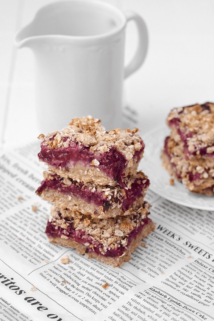 Barres crumble aux fruits rouges, vegan et sans gluten - Healthy Alie