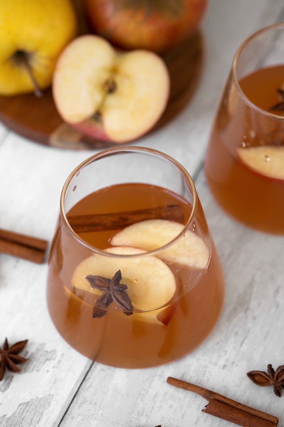 Jus de pommes chaud aux épices - Healthy Alie