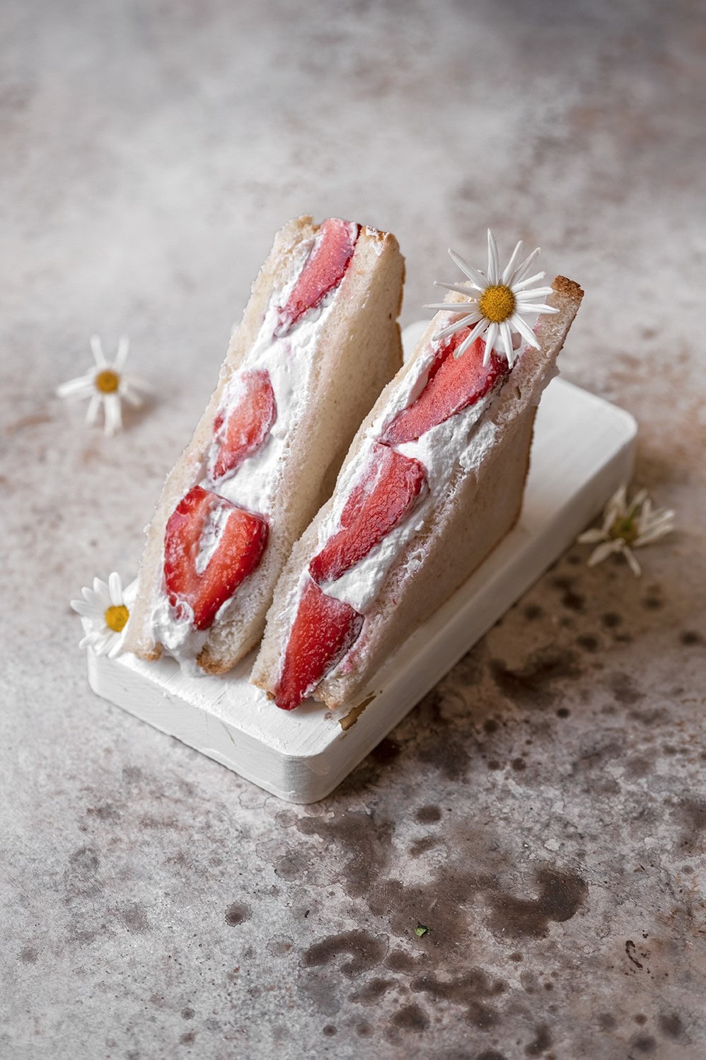 Fruit sando aux fraises - Healthy Alie