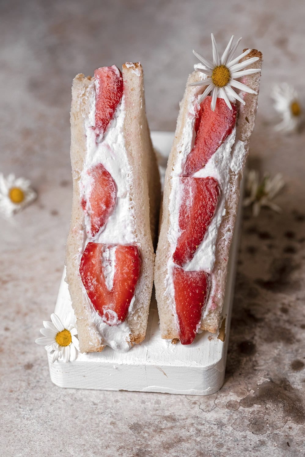 Fruit sando aux fraises - Healthy Alie